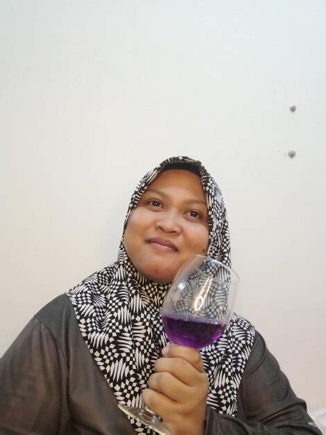 Premium Photo Different Doesnt Mean Wrong