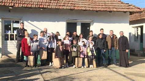 “Солидарност за Kосово” обрадовала малишане у Доњој Будриги и Церници РТГ