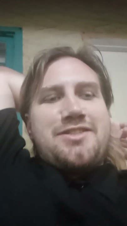 The One Wrong Way To Eat A Reeces Cup Youtube