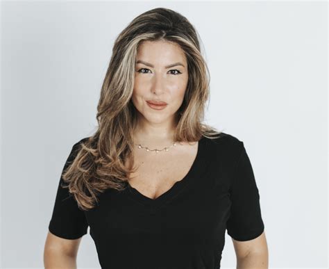 Νατάσα Γιάμαλη Δείτε τη με αποκαλυπτικό μαγιό Αναπάντεχη εικόνα από τη σοβαρή δημοσιογράφο