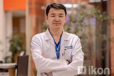 “Хөхөө шалгах аргыг эмэгтэй хүн бүр мэдэж байх хэрэгтэй Эмэгтэйчүүд