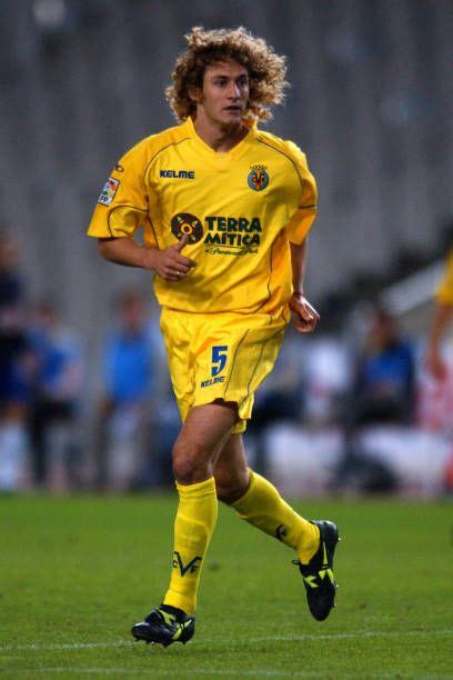 18 Coloccini Of Villarreal Photos I Premium High Res Pictures Getty