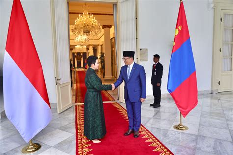 МОНГОЛ ИНДОНЕЗ ХОЁР УЛСЫН ГАДААД ХАРИЛЦААНЫ САЙД НАР АЛБАН ЁСНЫ