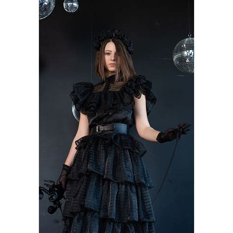 Платье Венсдей Аддамс на балу купить для девочки в Москве на