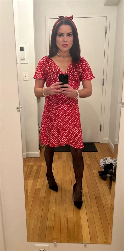 Happy Cute New Year 🍾🥂💋 R Crossdress Expression