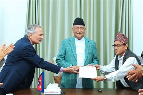 प्रधानमन्त्री ओलीलाई डाभट्टराईको १९ बुँदे मागपत्र