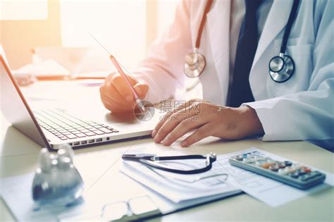 医院医生工作从场景高清图片下载 正版图片600365673 摄图网