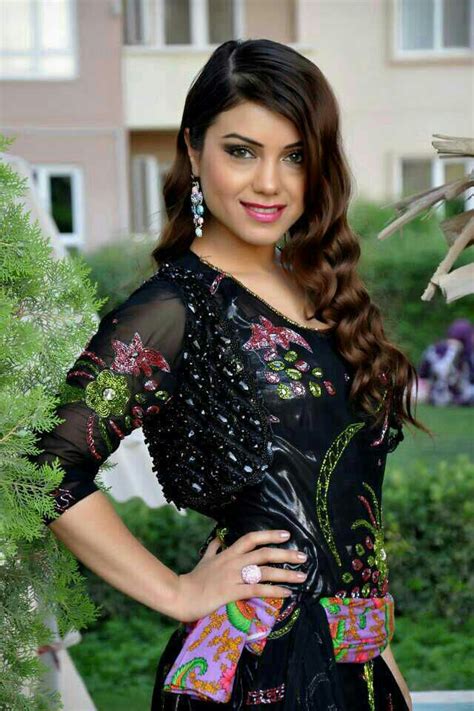 دختر کرد با لباس کردی عکس ویسگون