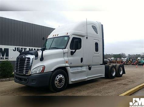2013 Freightliner Cascadia Vin 1fujglbg4dsfd3692 Tandem Axle Truck
