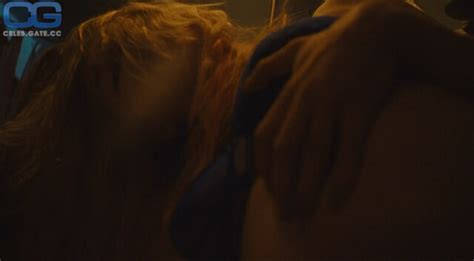 Hunter Schafer Nude Pictures Photos Playbabe Naked Topless Fappening