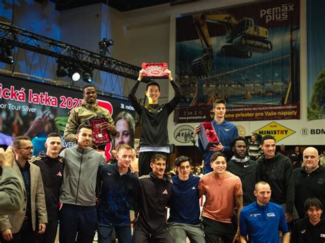 ‘스마일 점퍼 우상혁 2m28 넘고 반스카비스트리차 대회 정상···2025시즌 2연속 우승 ‘출발이 좋다