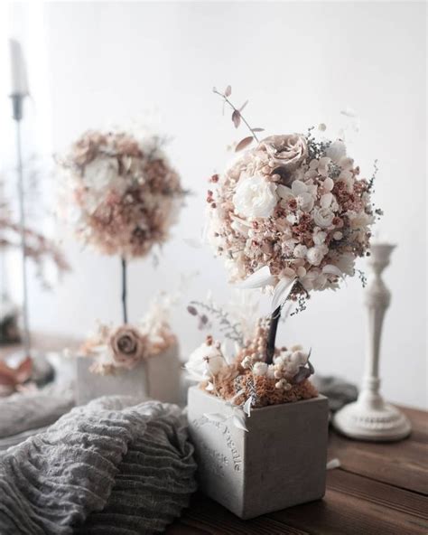 모나플로스 플라워레슨 On Instagram 만든이의 개성이 그대로 묻어난 프리저브드 플라워 토피어리 Monaflos 프리저브드플라워 프리저브드자격증