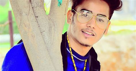 Ayush Shukla Mrofficialshukla Biography Facts And Life Story