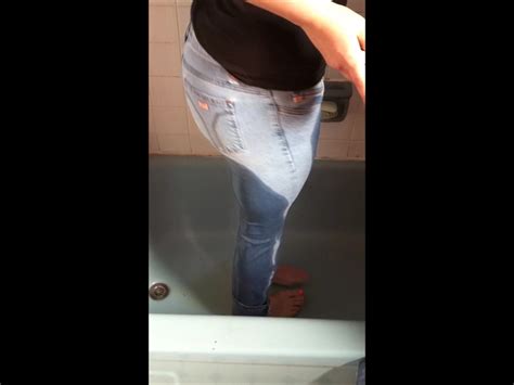 Wetting Jeans Video Thisvid Com