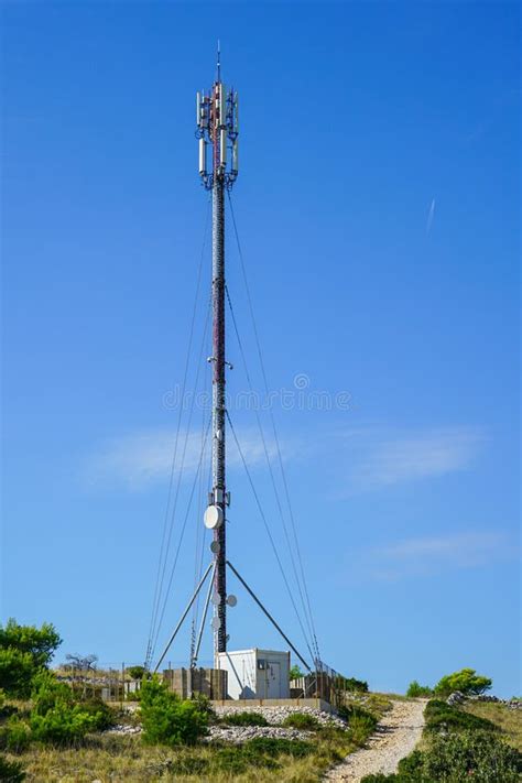 Cellular Network Antenna Base Station Or Base Transceiver Station Wireless Communication