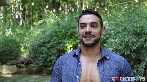 Arad Winwin Fucks Levi Karter