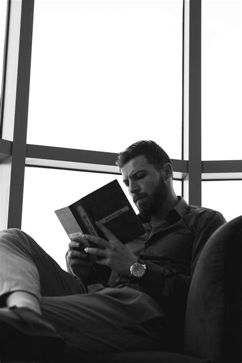 Mgpexel بابا نويل لما نزل مصر وخد الجنسية 🎅🏼 لو عجبتك شيرها بتعليقك 😉