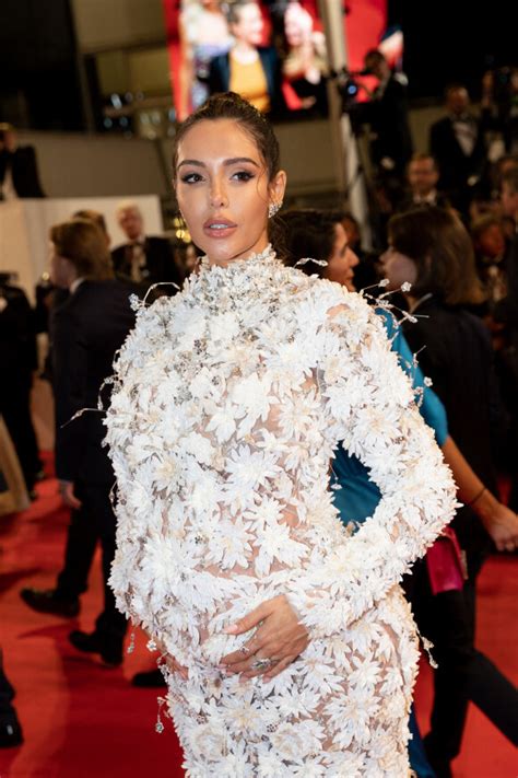 Nabilla 12 Kilos Photos En Micro Bikini Pour Assumer Son Corps Qui