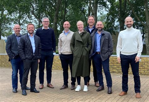 Partnership To Anchor Uks Future Offshore Wind Industry Machinery