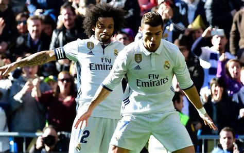 اخبار كريستيانو رونالدو اليوم عن تمسك لاعبى الريال بالدون حتى الموت