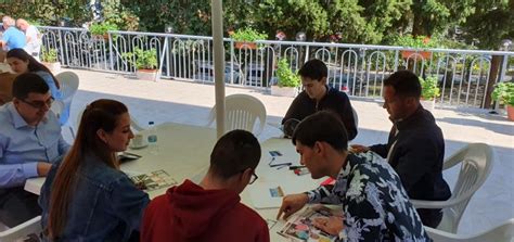 Успешен финал на четвъртото издание на стажантската програма на ЕСО Над 40 студенти от различни