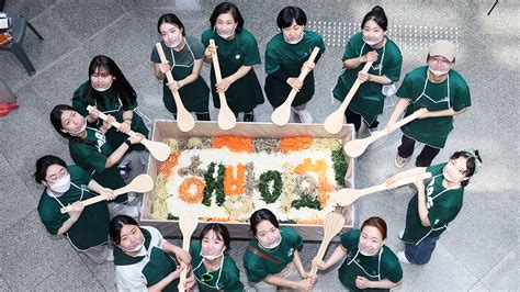 [포토타임]윤석열 정부 출범 1주년…대통령실 공개 중앙일보