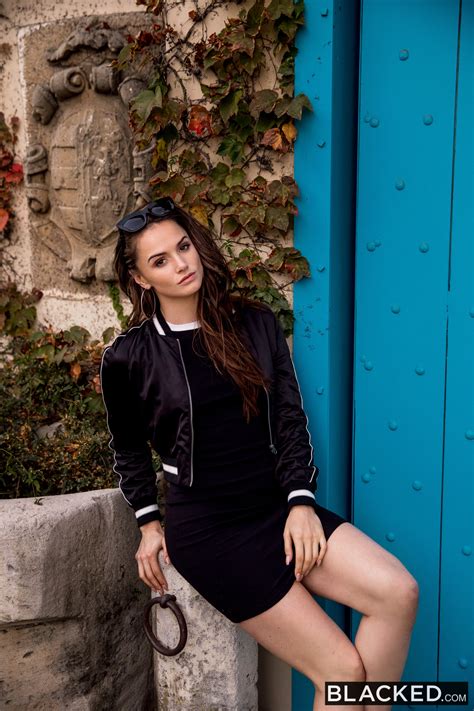 배경 화면 토리 블랙 여자들 여배우 검정 드레스 Blacked Com 뷰어를보고 2000x3000 Tcbfergie 1520865 배경 화면