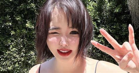 박봄 필터 논란 해명 후 파격 노출…섹시미 폭발