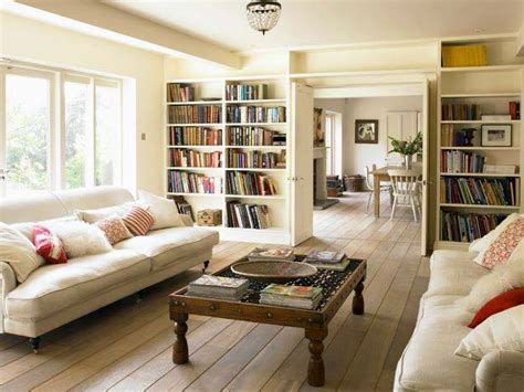 Мебель для гостиной журнальный столик в центре интерьера Фотографии красивых интерьеров