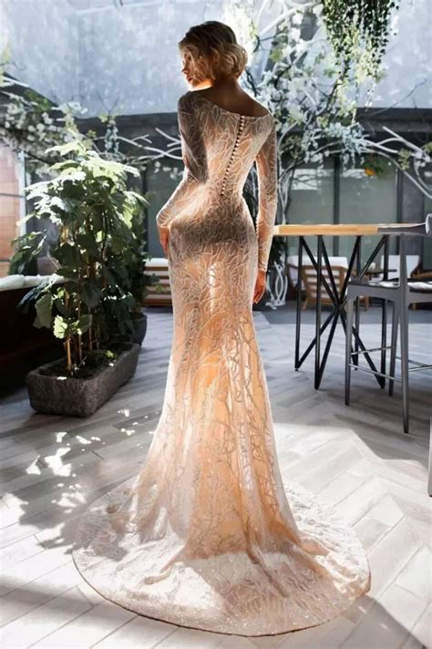 웨딩드레스 입은 모델 후방주의 짤티비 Jjtv Kr