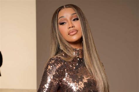 Watch Cardi B Twerk In A Bubble Bath And In Front Of The Eiffel Tower To ‘point Me 2 Remix