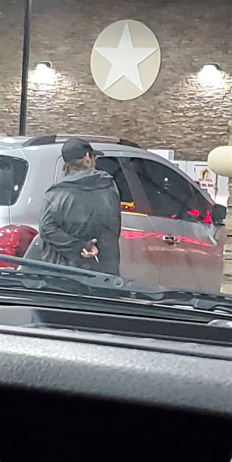 Smoking While Pumping Gas Rtrashy