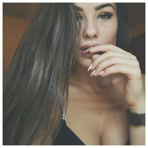 Rising Her Eyebrow Porn Pic