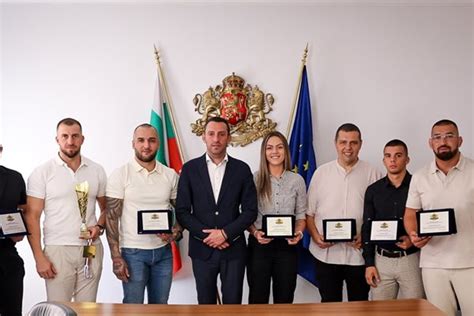 Иван Пешев награди медалистите от Европейското първенство по сумо