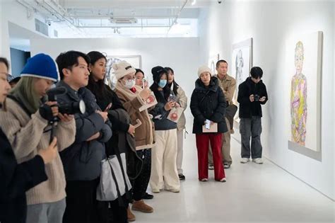 曲家瑞在北京的首次个展在诚品画廊北京开幕 腾讯新闻