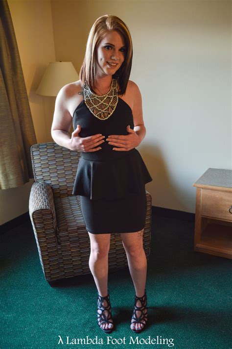 Krista R Set λ Lambda Foot Modeling