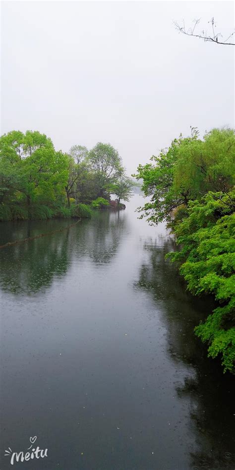 煙雨朦朧的西湖景色別有一番韻味 每日頭條