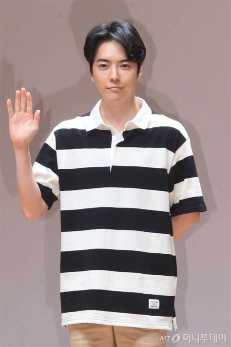 웹툰작가 박태준 코로나 확진 판정외부 활동 중단 스타일m