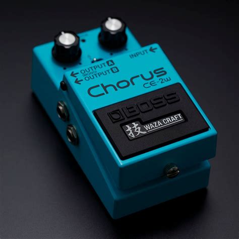 Pedal Chorus Boss Ce 2w Chorus Waza Craft Edição Especial Audiodriver