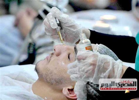 الحلاقة للرجال بالأيدى الناعمة لوك مختلف المصري اليوم