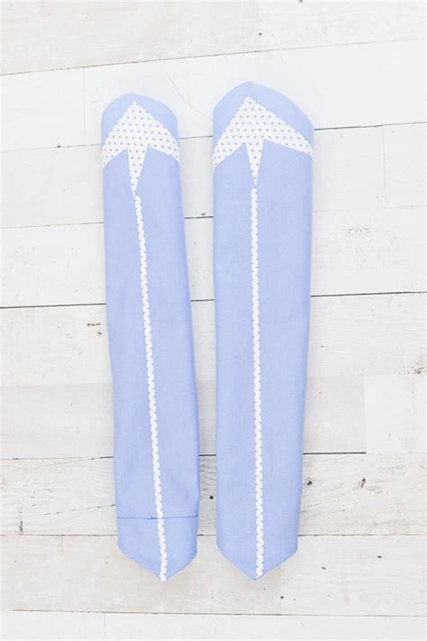 DIY Elsa Frozen 2 Jacket Dress Upcycled Elsa Frozen Sewing A Button Girls Dress Up