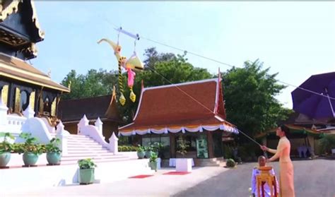 โปรดเกล้าฯ คุณหญิงชยุตรา วชิรพัทธโสภา ผู้แทนพระองค์ พิธียกช่อฟ้า วัดแค สุพรรณบุรี