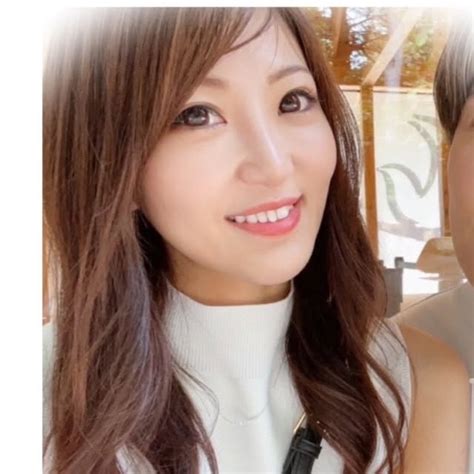 Yui Yui Xix Threads Say More