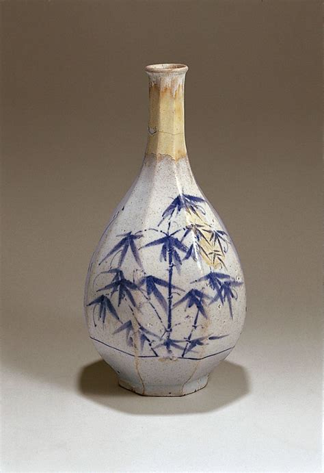 백자청화 매죽문각병