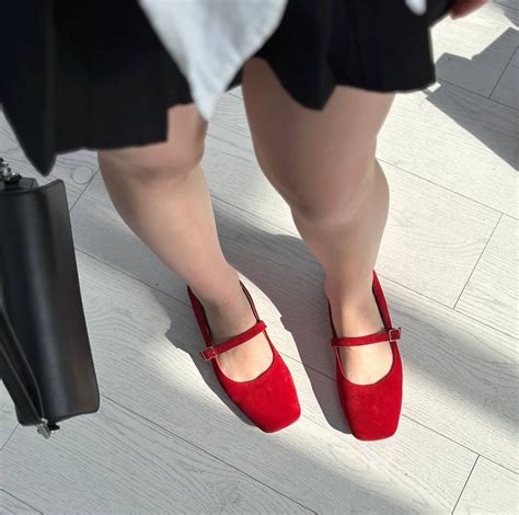 ЖІНОЧЕ ШКІРЯНЕ ВЗУТТЯ ТУФЛІ БОТИНКИ КОЗАКИ ЛОФЕРИ Які ж вони красиві нові лофери в