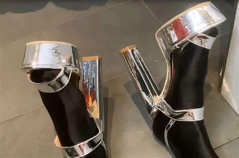 Silver Heels Black Spandex Pics Xhamster