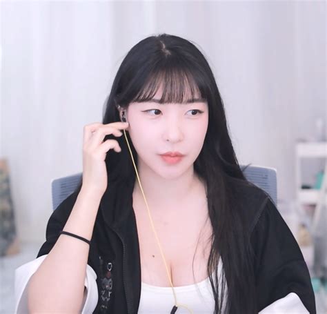 하요야 오랜만입니다 ㅎㅎ [로나월드 시즌2] 숲 Soop 에펨코리아