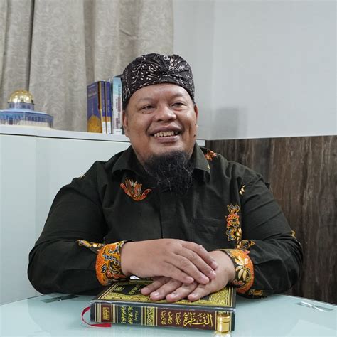 Berbicara Tentang Zafaran Mohammad Fauzil Adhim Facebook