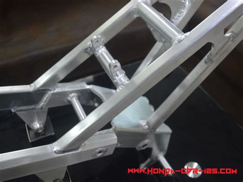 Honda Cbr 125r Le Mans Alloy Deltabox Ultralight Racing Body Frame
