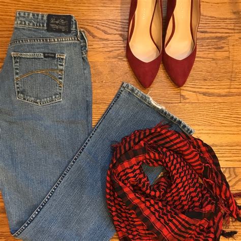 Levis Signature Stretch Low Rise Bootcut Jeans Gem